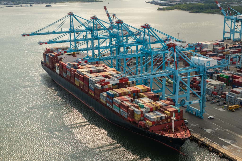 February 2024 was Second Busiest in Port History - Breaking Waves